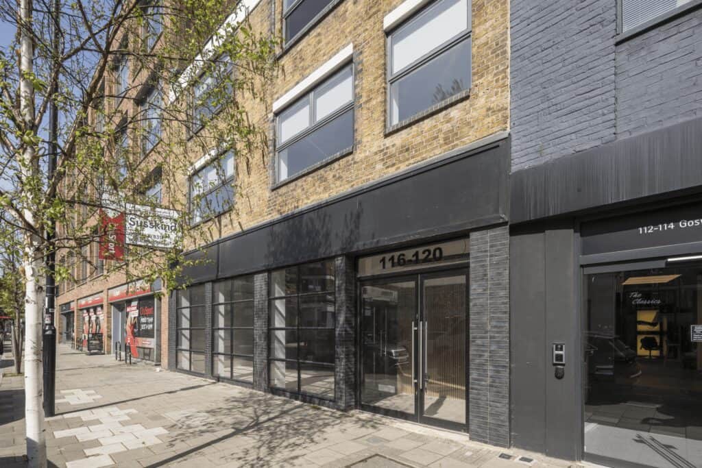 116-120 Goswell Road EC1V 7DP - Susskind